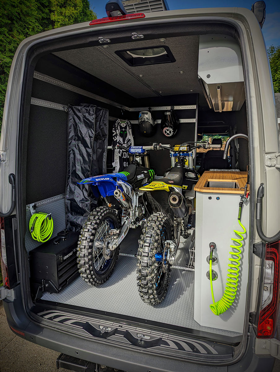 SOCAL MOTO RIG - CARRVE